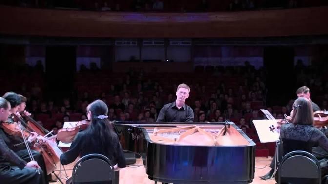 V Gryaznov plays and conducts Mozart Piano concerto No 14 | Videos ...