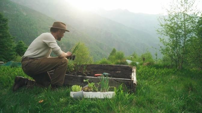 #19 A bike trip, planting the garden bed and building a deck | Videos ...