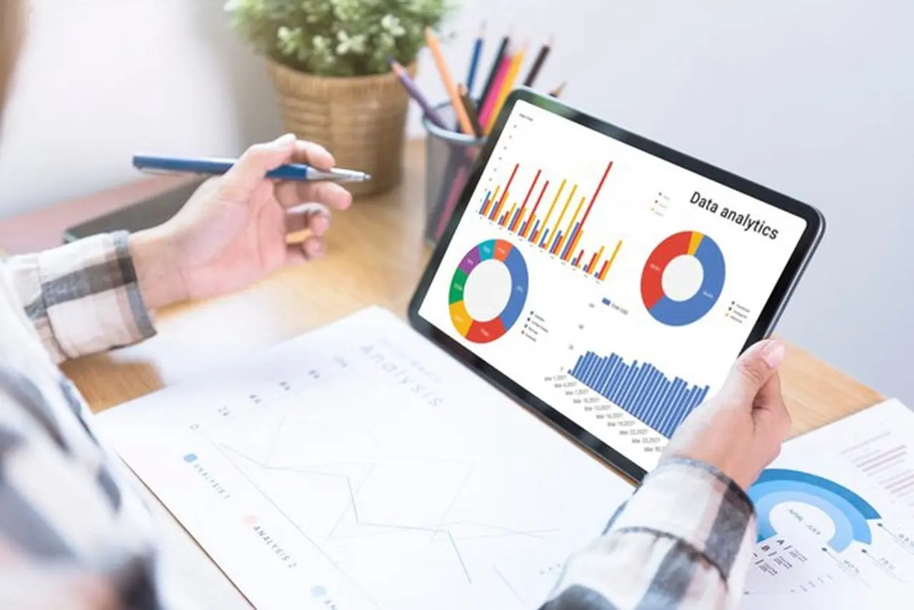 Why Is the AMHS for Semiconductor Market Expanding in Chip ...